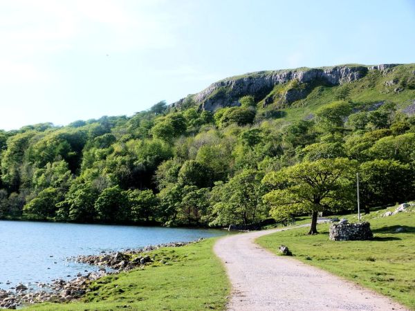 Visit Settle - Walks in the Settle Area